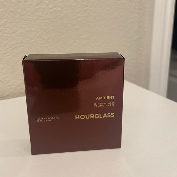 Hourglass | Makeup | Hourglass Ambient Lighting Finishing Powder | Poshmark